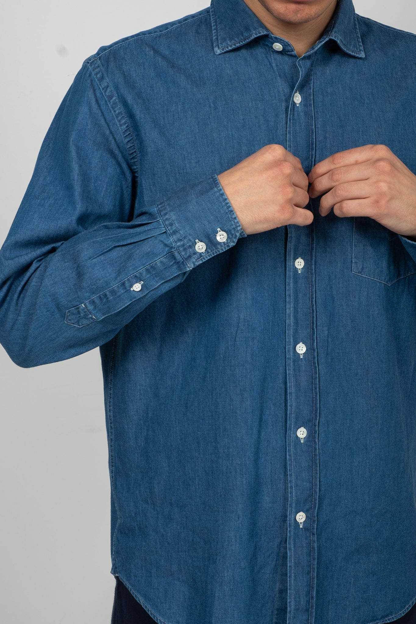 Hartford Denim Shirt - Light Indigo – Circle of Friends Shop